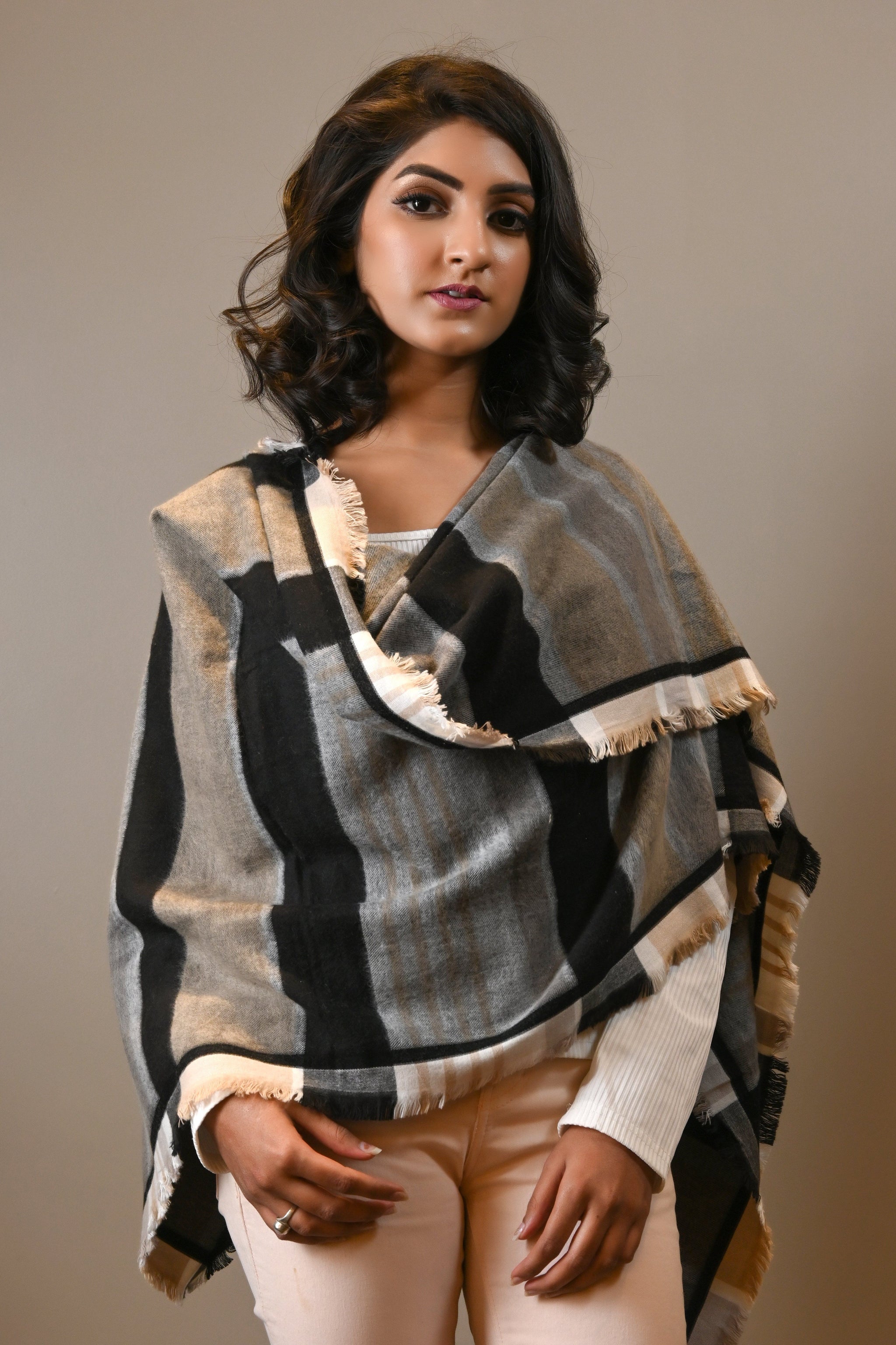 Stoles | Neetika Chopra